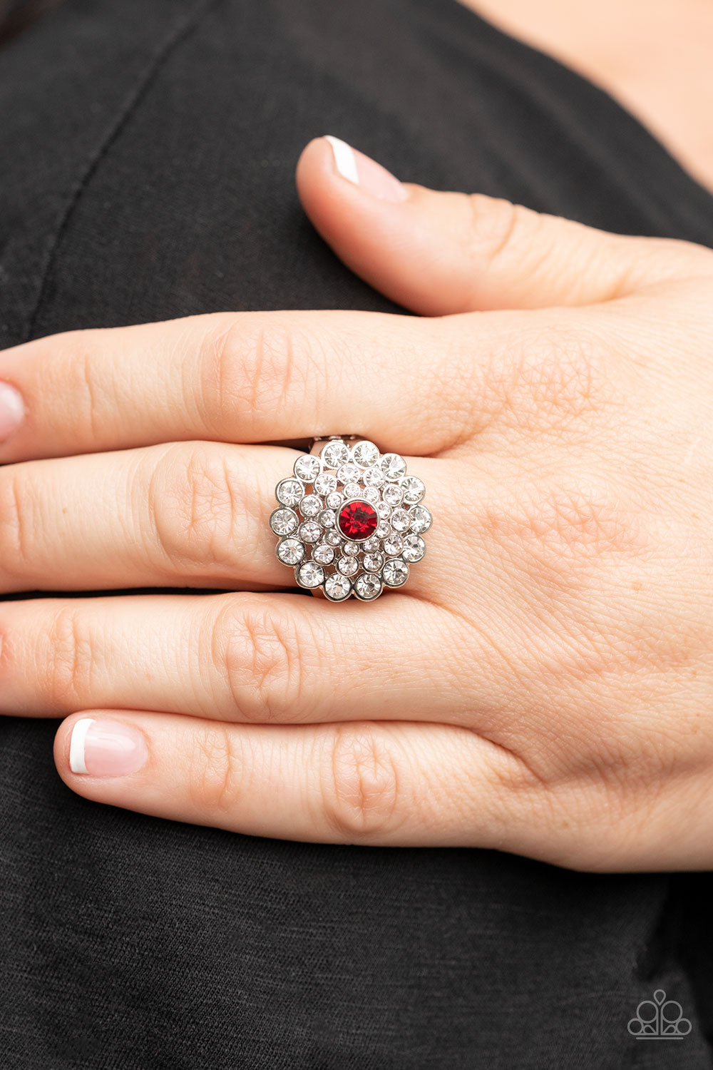 Paparazzi - Effervescent Crescendo - Red Ring – In Bling Mode